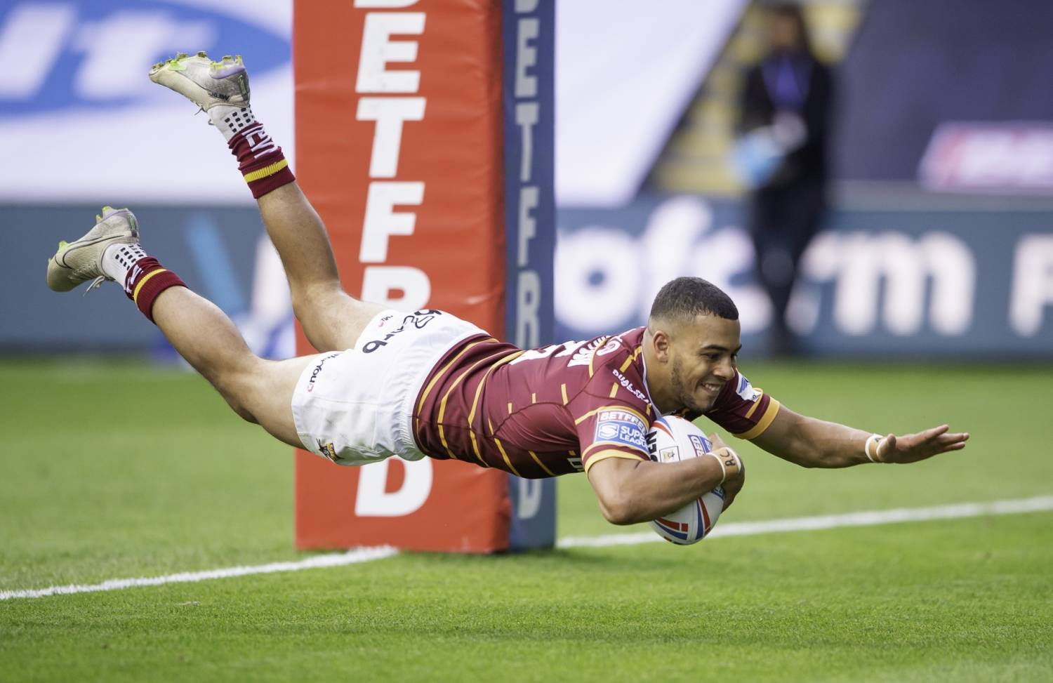 Woolford names squad for Hull